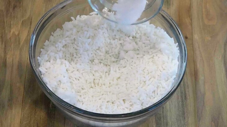 Sinangag Recipe (Filipino Fried Rice) - Panlasang Pinoy