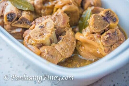 Adobong Pata (Ham Hock Adobo) - Panlasang Pinoy
