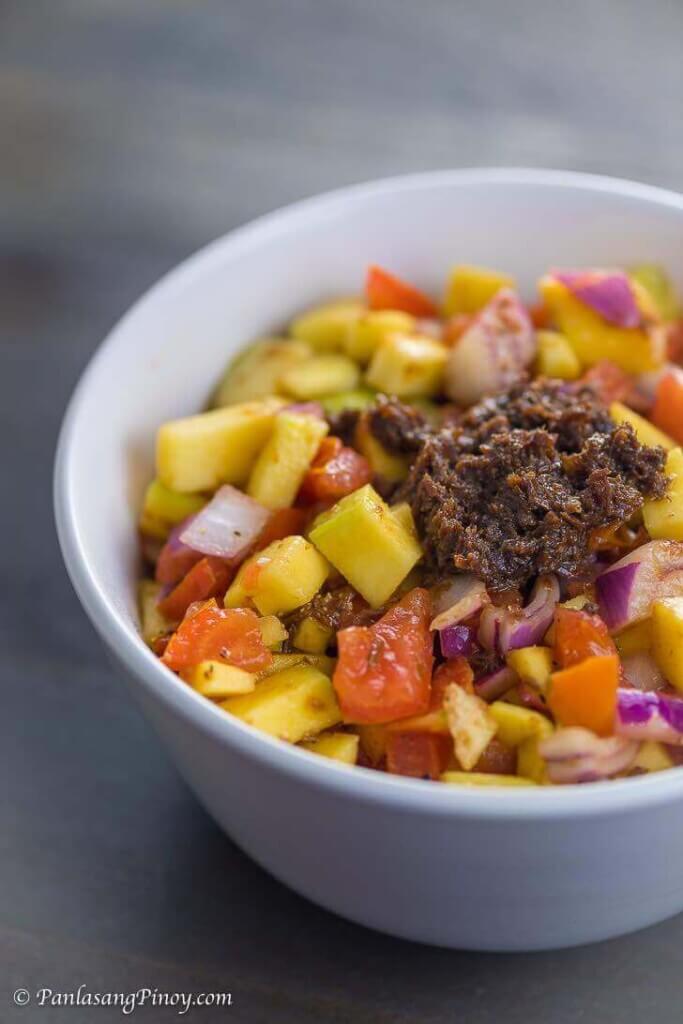 Ensaladang Mangga (Green Mango Salad) - Panlasang Pinoy