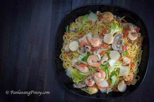 Saucy Pancit Canton - Panlasang Pinoy