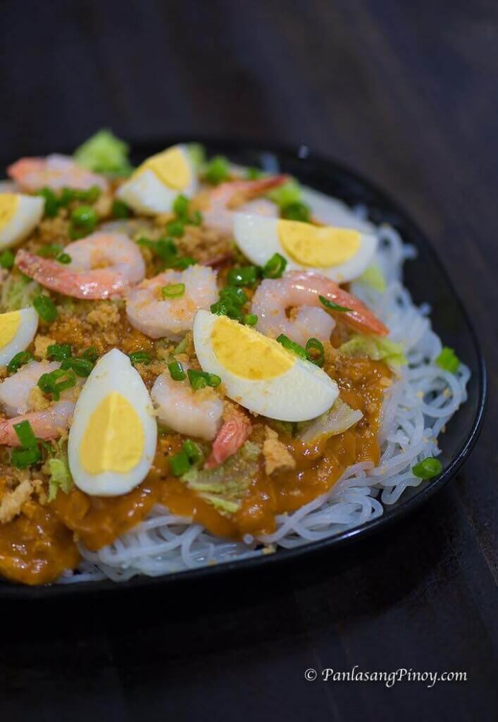 Palabok Recipe - Panlasang Pinoy