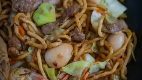 Pancit Chami Kuya Lord's Filipino Feast Is Food Of Power, Finesse And
