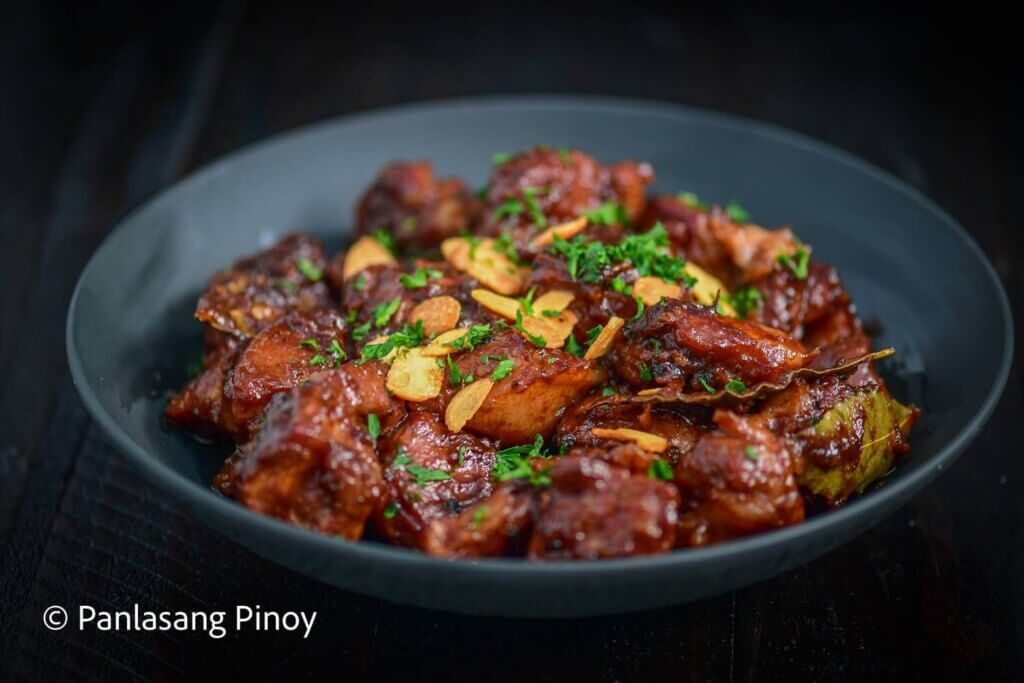 Pinakamasarap na Pork Adobo - Panlasang Pinoy