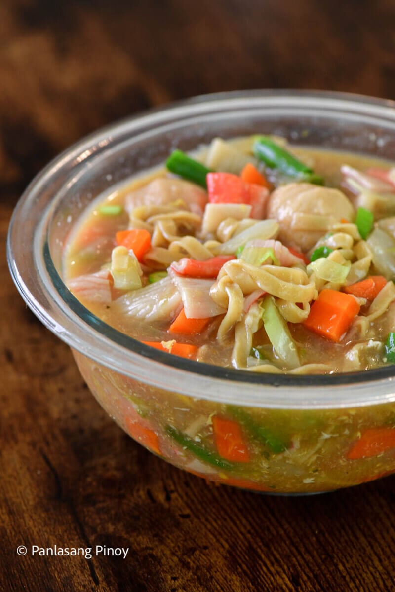 Seafood Lomi Noodles Recipe - Panlasang Pinoy