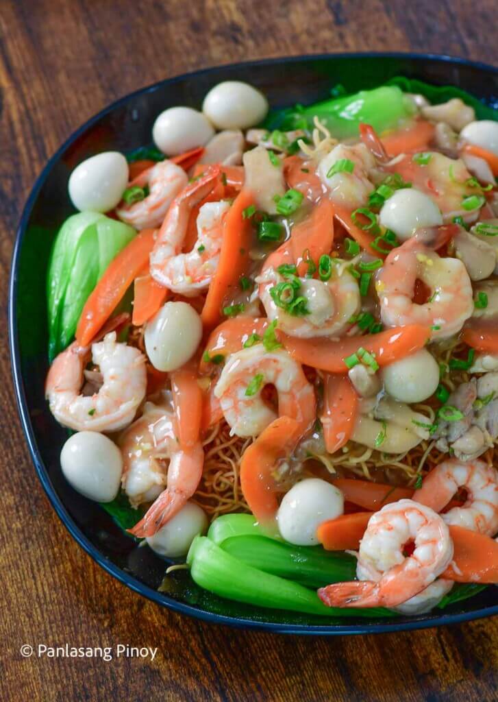 Crispy Pancit Canton Noodles Recipe - Panlasang Pinoy