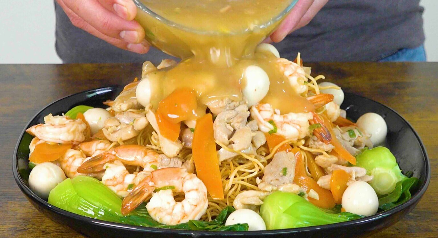 Crispy Pancit Canton Noodles Recipe - Karinokada