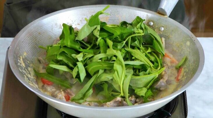 Chicken Gizzard Ginataan - Panlasang Pinoy