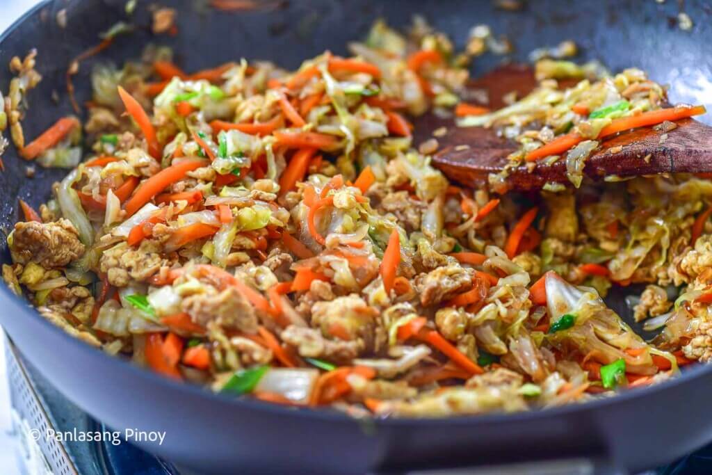 Ginisang Repolyo with Egg - Panlasang Pinoy
