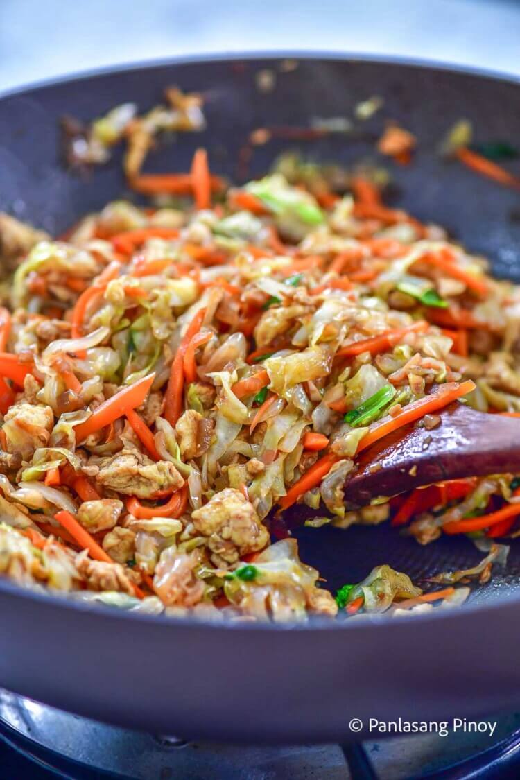 Ginisang Repolyo with Egg - Panlasang Pinoy