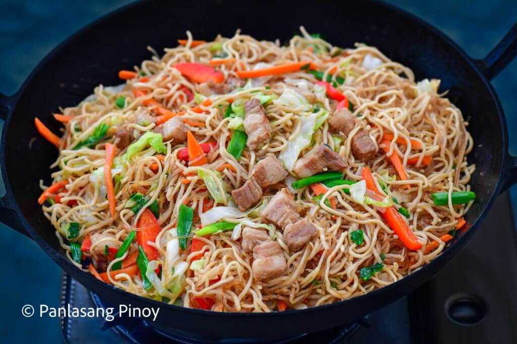 Filipino Pancit Recipe - Panlasang Pinoy - Recipes Vista