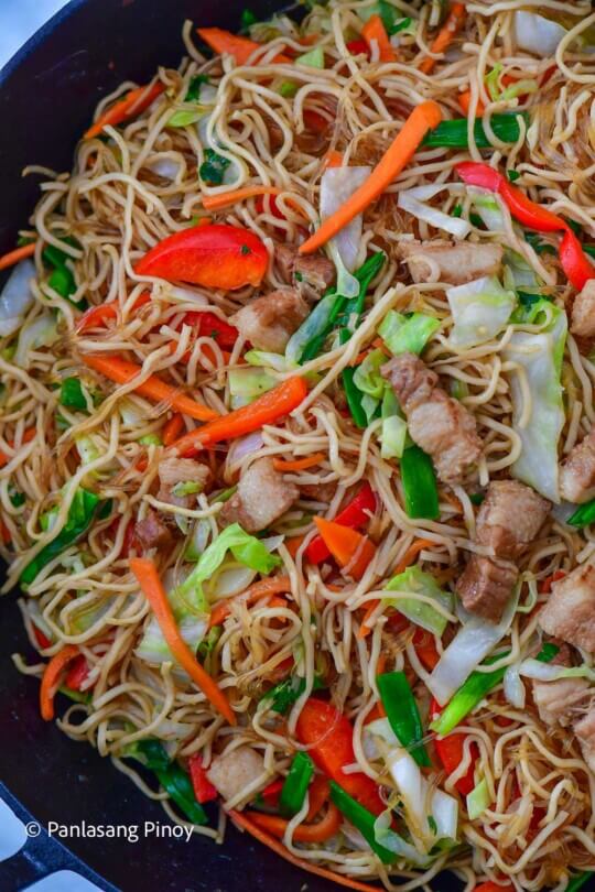 Filipino Pancit Recipe - Panlasang Pinoy