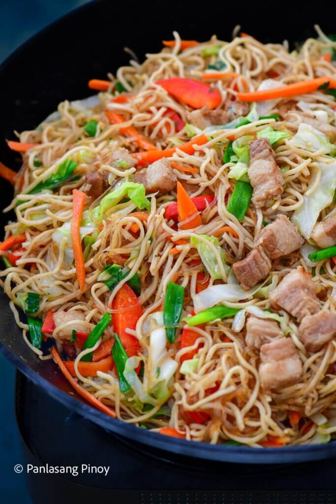 Filipino Pancit Recipe - Panlasang Pinoy - Street Food Spectacle