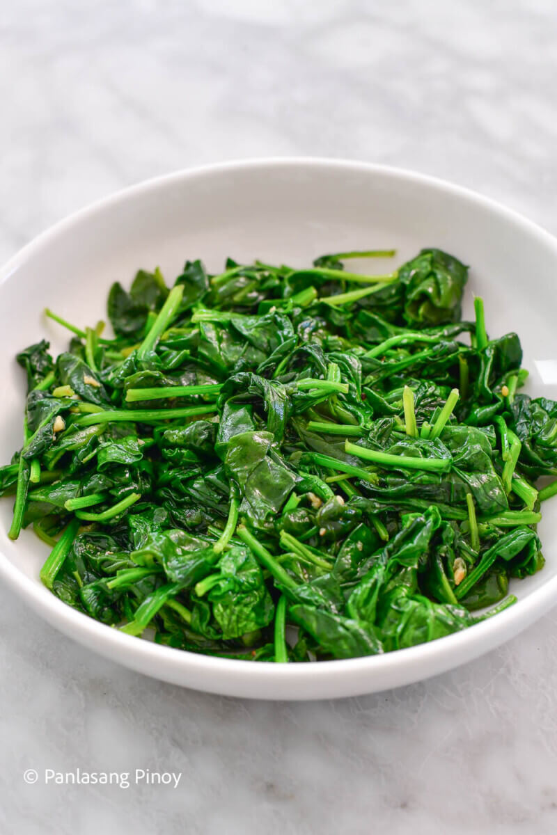 Sauteed Spinach Recipe (How to Saute Spinach) - Panlasang Pinoy