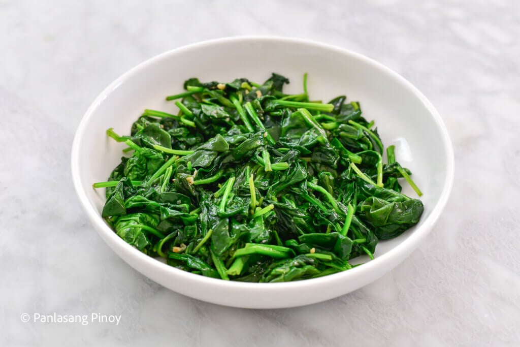 Sauteed Spinach Recipe (How to Saute Spinach) - Panlasang Pinoy