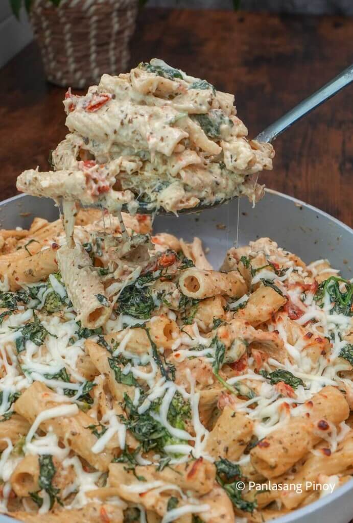 Creamy Chicken Pesto Pasta - Panlasang Pinoy