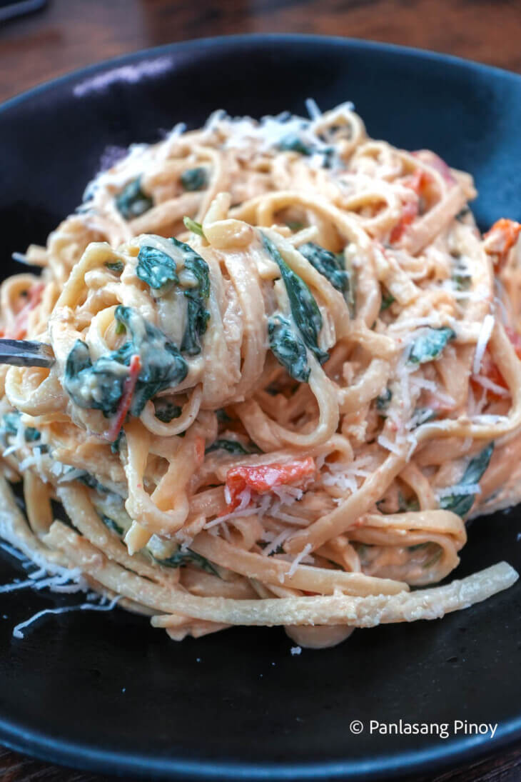 Creamy Tomato and Spinach Pasta - Panlasang Pinoy