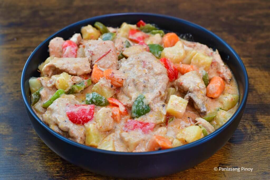 Creamy Pininyahang Manok - Panlasang Pinoy
